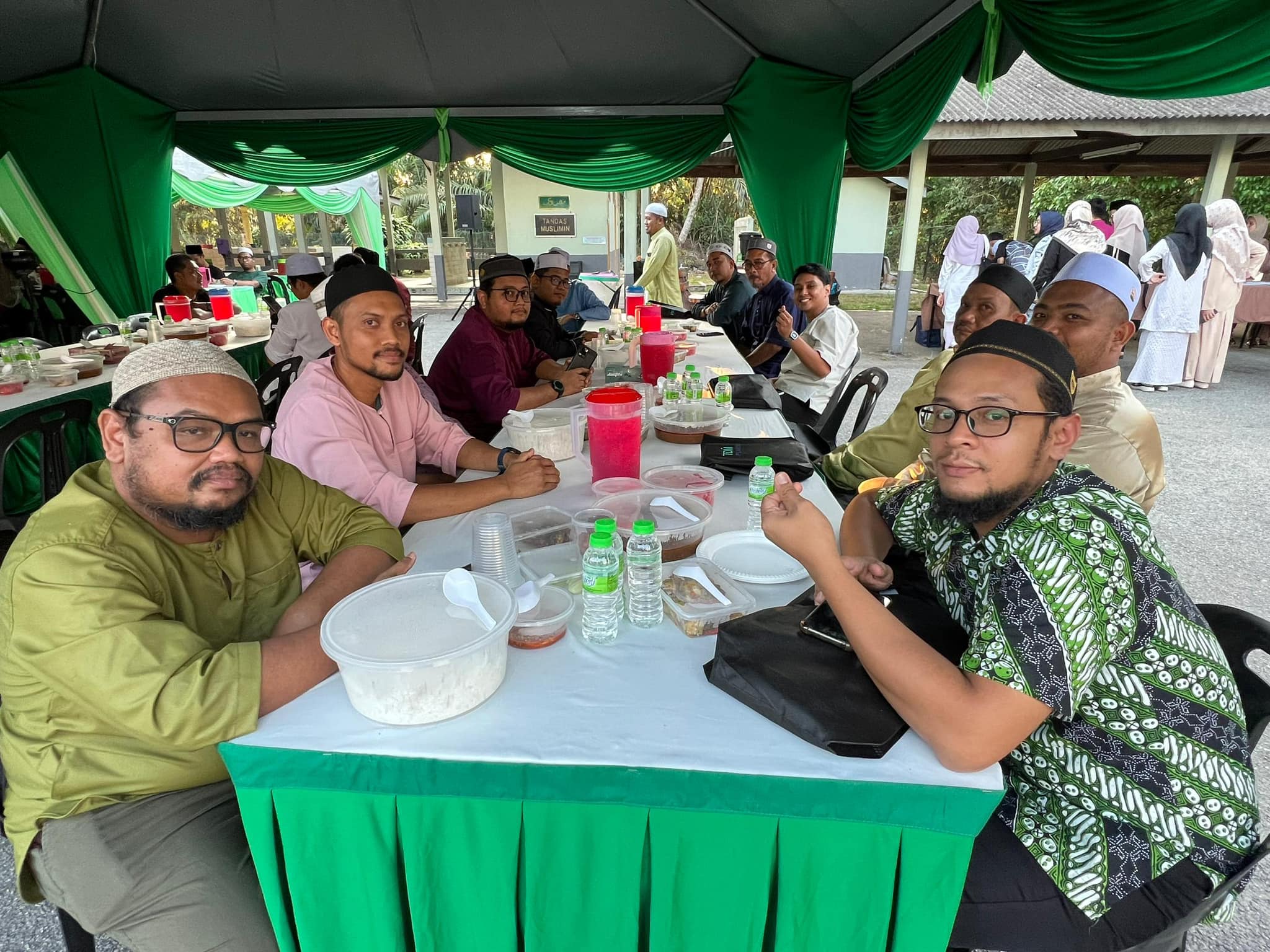 Iftar and Qiamullail Program at Masjid Kampung Bukit Nenas – TDM Berhad